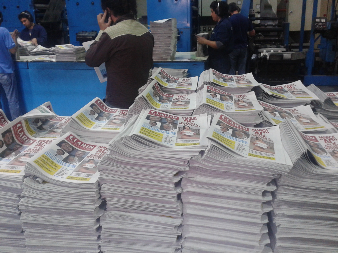 Campaña por la restitución del Clarín reúne mil firmas para carta al ...